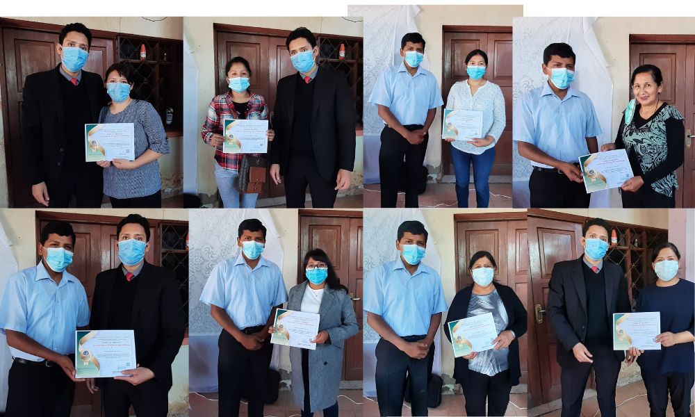 UNIVERSIDAD UDABOL ENTREGA CERTIFICADOS EN COCHABAMBA